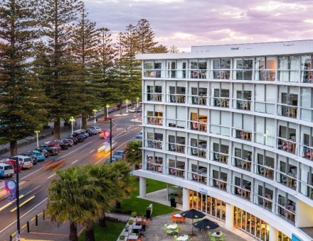Scenic Hotel Te Pania, Napier