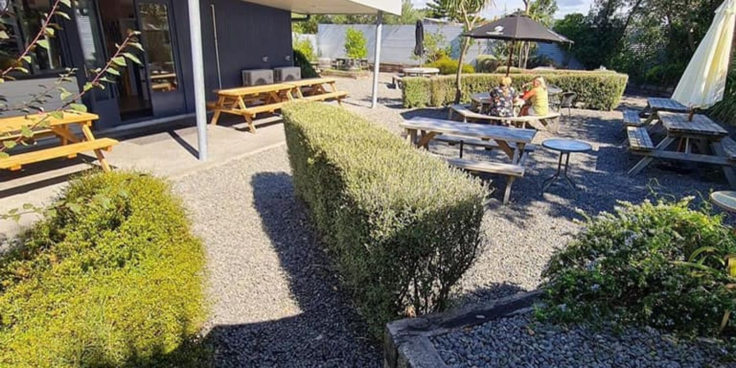 Snapper Cafe (Located at Napier Beach TOP 10)