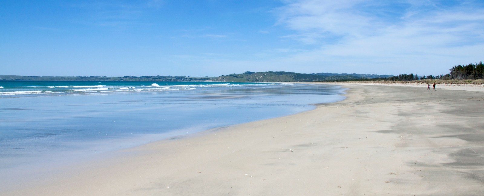 Mahanga Beach